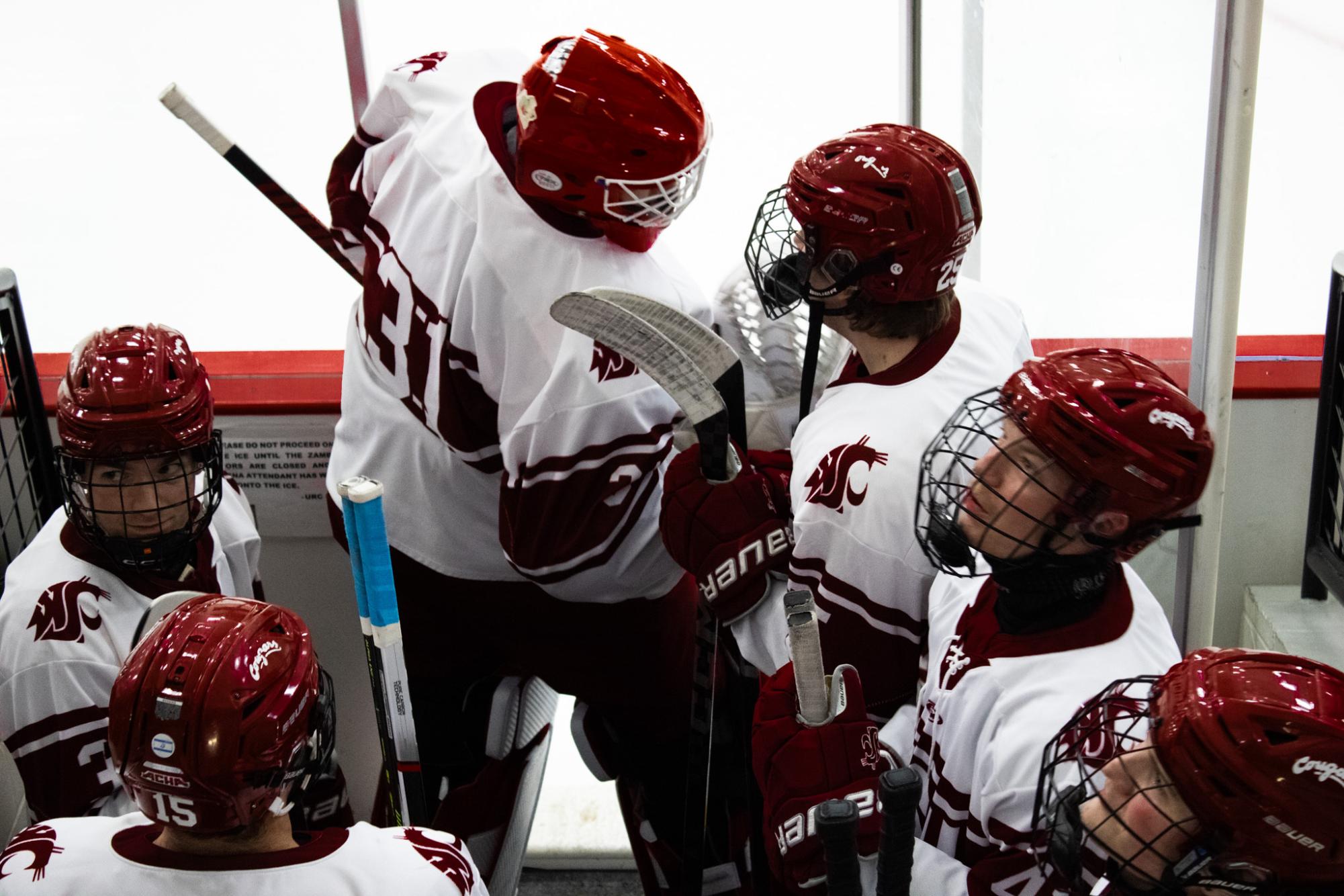 WSU hockey drops two games to the Eagles – The Daily Evergreen